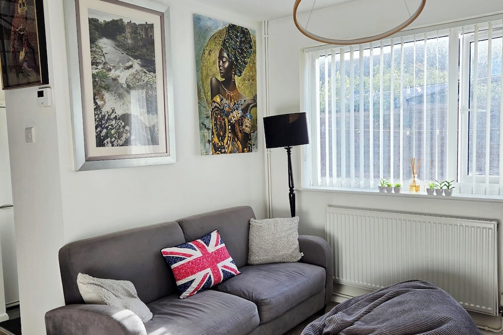 Willow Retreat - House In Burbage- Sleeps2- Garden - Hinckley