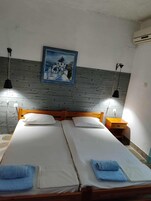 Quarto Duplo, varanda, vista para o mar | Wi-fi grátis 