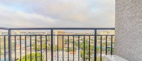 Estúdio | Lanai (alpendre havaiano)