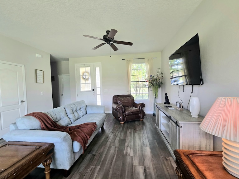 Family Retreat W/ Pool & Gym In Kissimmee - Lake Wales, FL