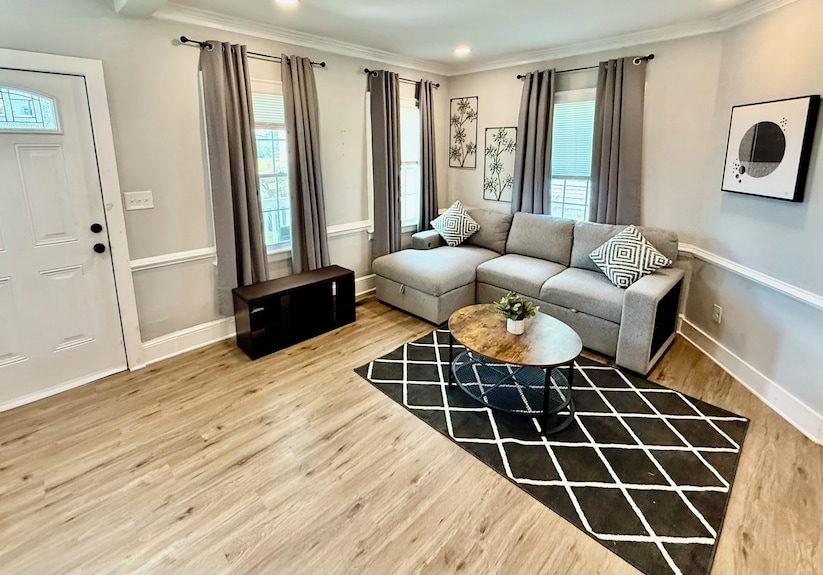 3-bedroom House In Charming Portsmouth Centrally Located - Portsmouth, VA