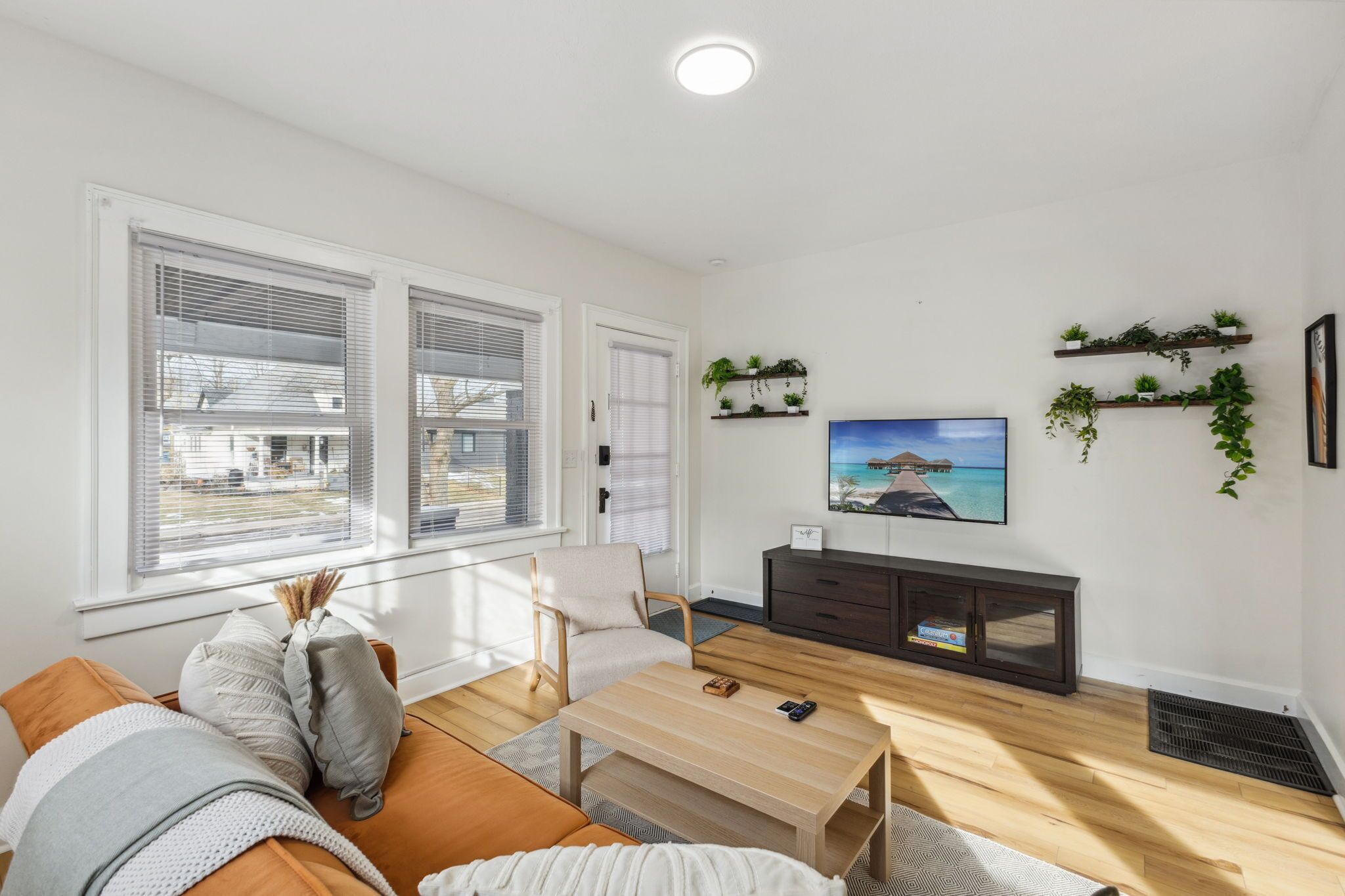 Pet-friendly 1br Duplex Near Butler University ~ Sleeps 2 ~ Fast Wi-fi - Zionsville