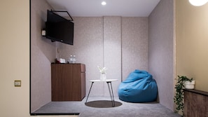 Estúdio Standard, 1 cama queen-size | Wi-fi grátis