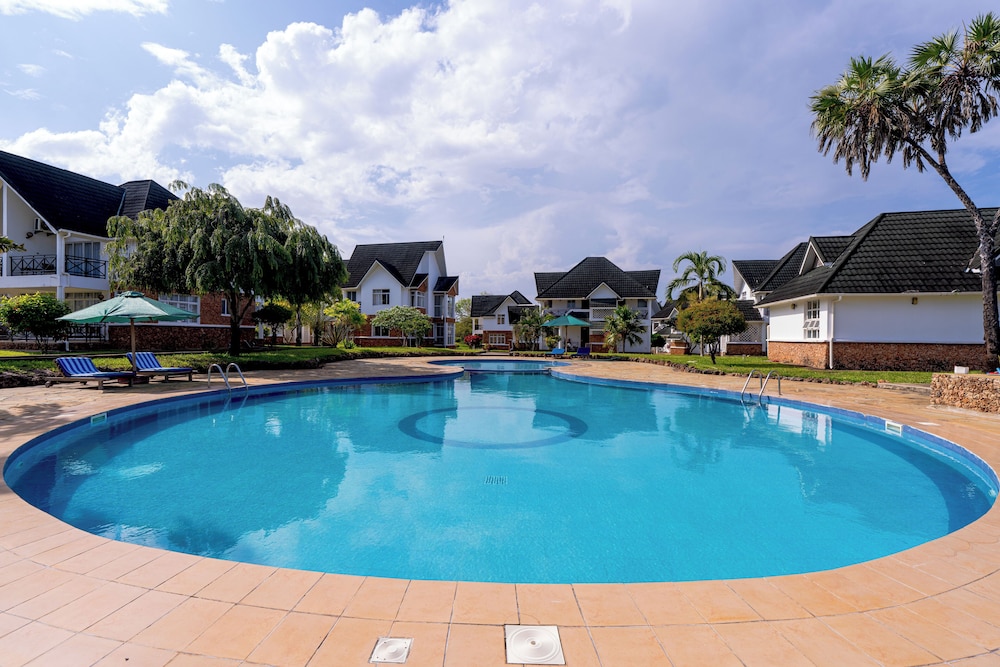 BLUE WATER VILLAS Reviews, Deals & Photos 2025 - Vrbo