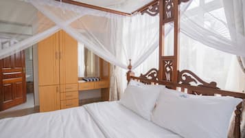 Vila luxo, vista para o jardim | Ferros/tábuas de passar roupa, Wi-Fi de cortesia