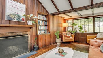 Casa (2 Bedrooms) | Interior