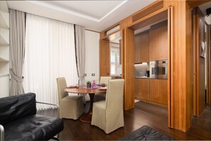 Old Bridge Exclusive Apartment Reviews, Deals & Photos 2026 - Expedia