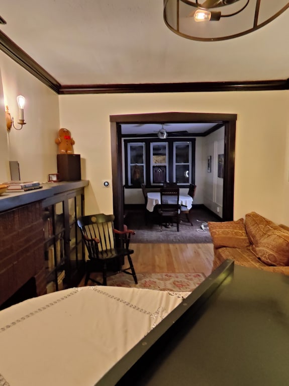 Scott House Of Woodlawn - Upper 2 Bdrm Unit In Chicago; Ac And Extras - Beverly - Chicago