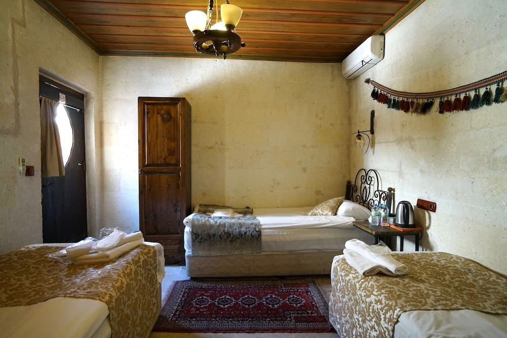 Center Cave House - ギョレメ国立公園