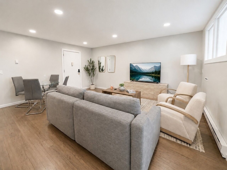 Westville Village | Near Yale & Camacho Garage - Shelton, CT