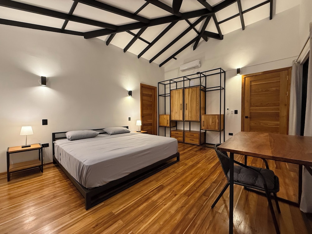 Costa Rica dream: ocean view, infinity pool, surrounded by nature - Las ...