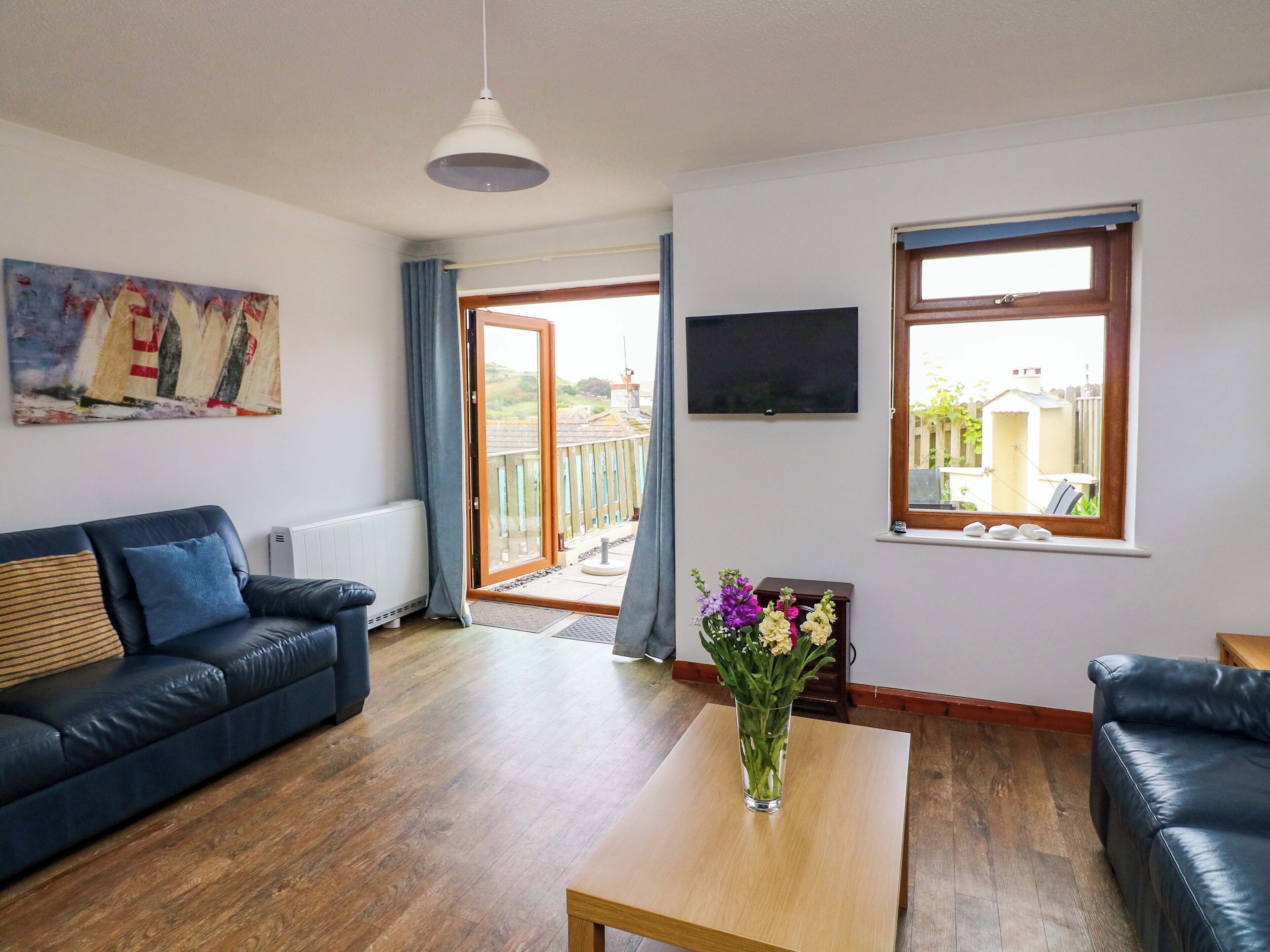 Surf View, Pet Friendly, Character Holiday Cottage In Hope Cove - Thurlestone