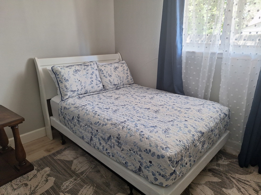 Fairground heated Pool and Spa close to plaza and downtown - Oklahoma ...