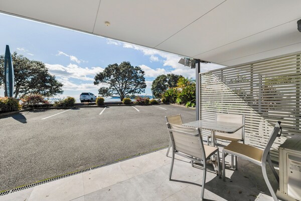 Beach Front At Sea Spray - Bay Of Islands