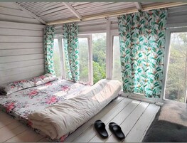 Quarto casal luxo, vista para o jardim | Wi-Fi de cortesia