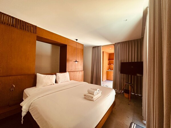 Jaladhi Echo Beach Villa - Canggu