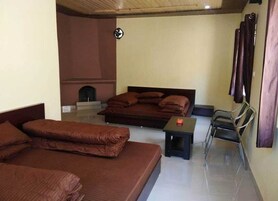 Quarto quádruplo | Camas extras/dobráveis (sobretaxa), roupa de cama