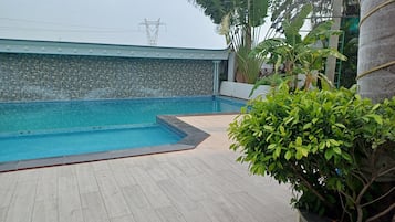 Piscina exterior