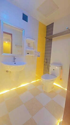 Apartamento, 1 quarto, fumadores | Casa de banho