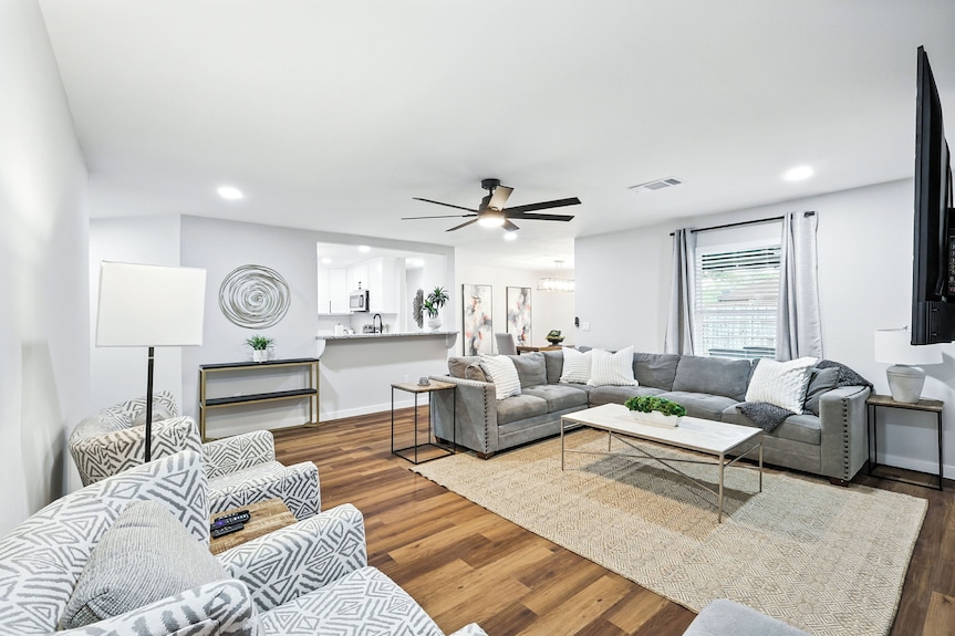 Flower Mound Manor - Modern 3br New Construction - 弗洛爾蒙特