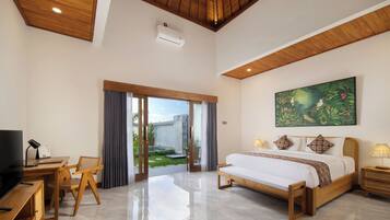 Vila superior, 2 quartos, piscina particular | Roupas de cama premium, frigobar, escrivaninha, cortinas blackout