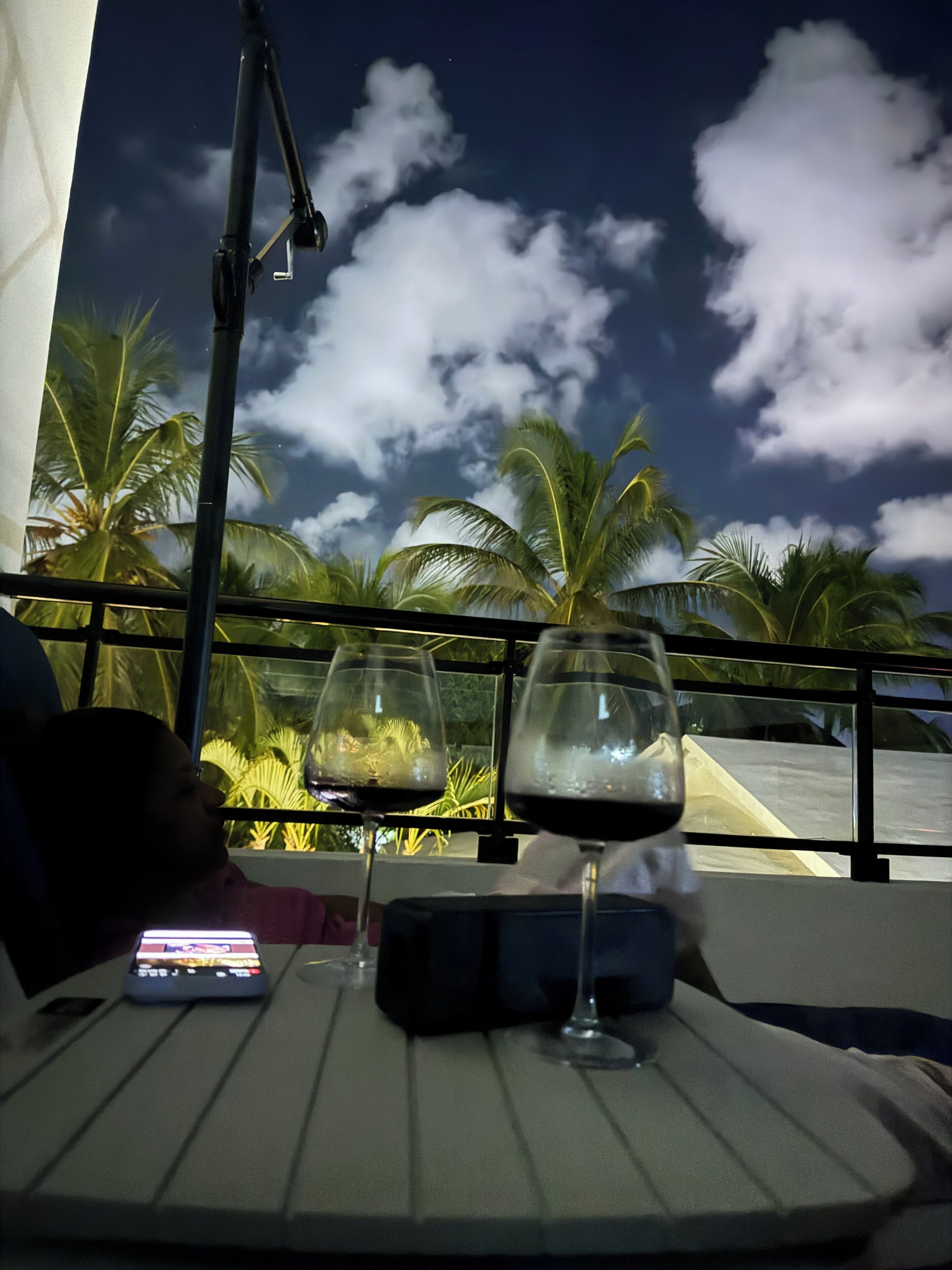 Apartamento conforto, vista para o jardim | Vista do quarto