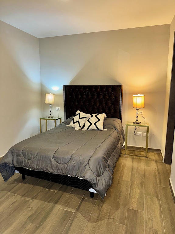 Cerca Del Consulado - Santa Catarina, México