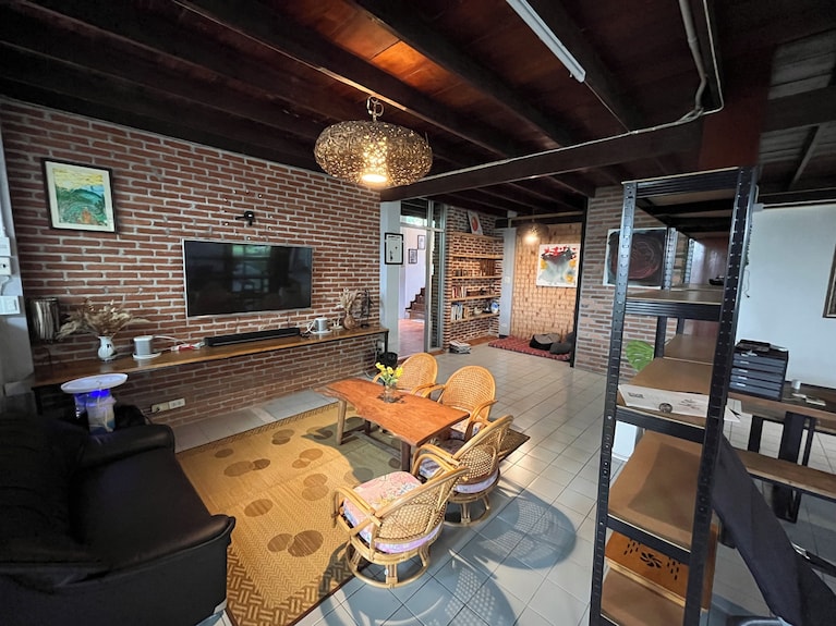 Cozy 1-ac Bedroom In Beautiful Thai House. Enchanting Garden & Prime Location - Chiang Mai