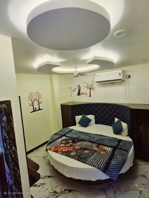 Quarto Deluxe | Secretária, camas desdobráveis, Wi-fi grátis, roupa de cama fornecida