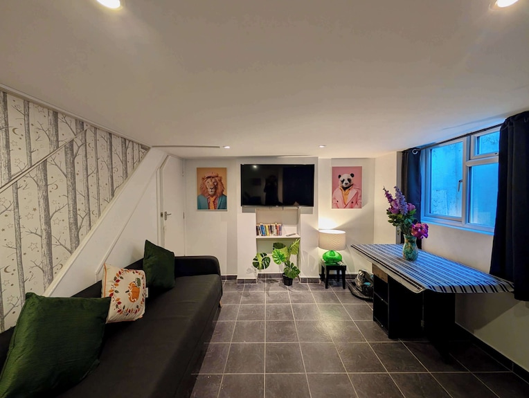 Bright And Spacious 4-bedroom House - Brighton & Hove