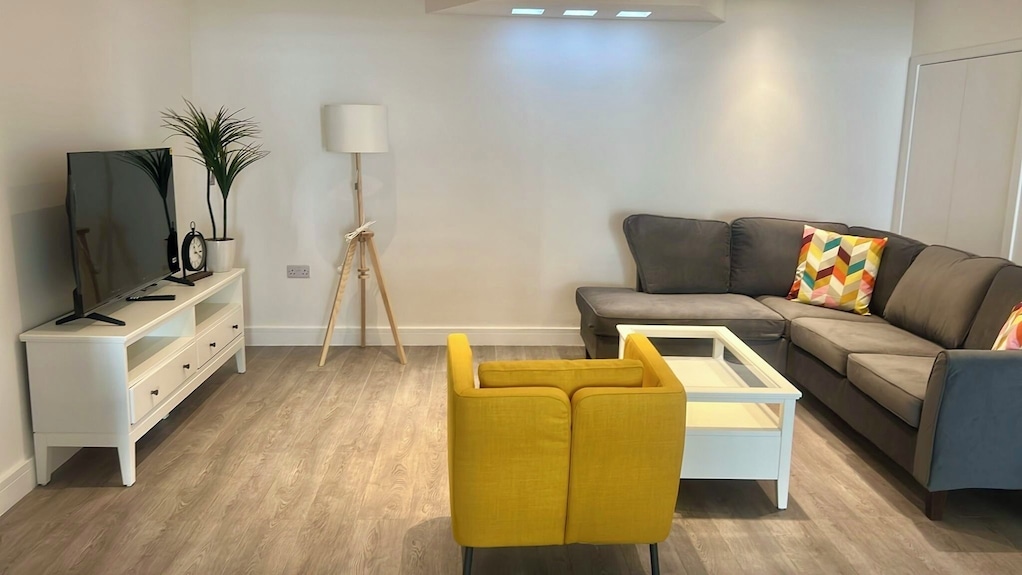 Luxury Flat In London - London