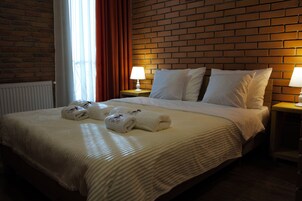 Quarto Duplo, Vista para a cidade | Cofre no quarto, ferro/tábua de engomar, Wi-fi grátis 