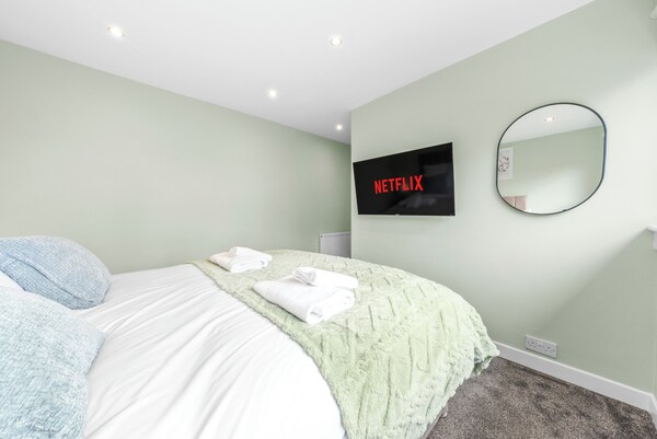 Gateway To All Of Scotland - Perth