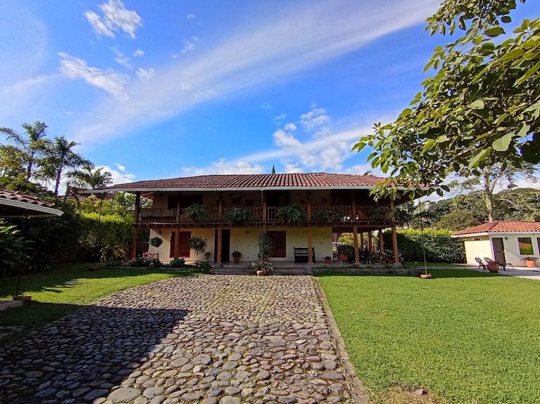 Chalet La Muñeca A 15 Km Del Valle Del Cocora - Quindio