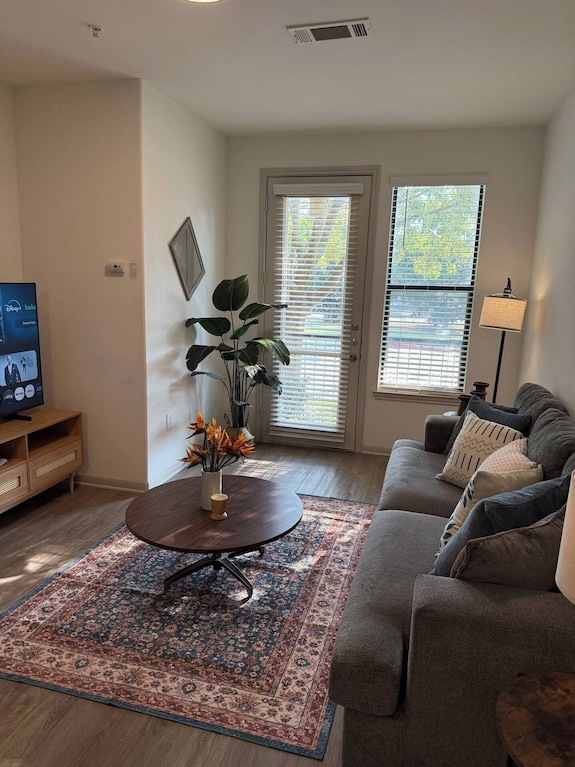 Charming & Cozy 1br/1ba/2beds. Pool/gym/shops - 프리스코