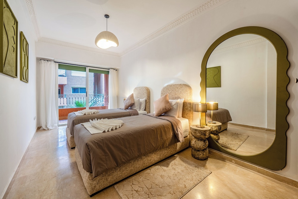 stylish apartment in Marrakech upper side - AC, Pool and wifi ...