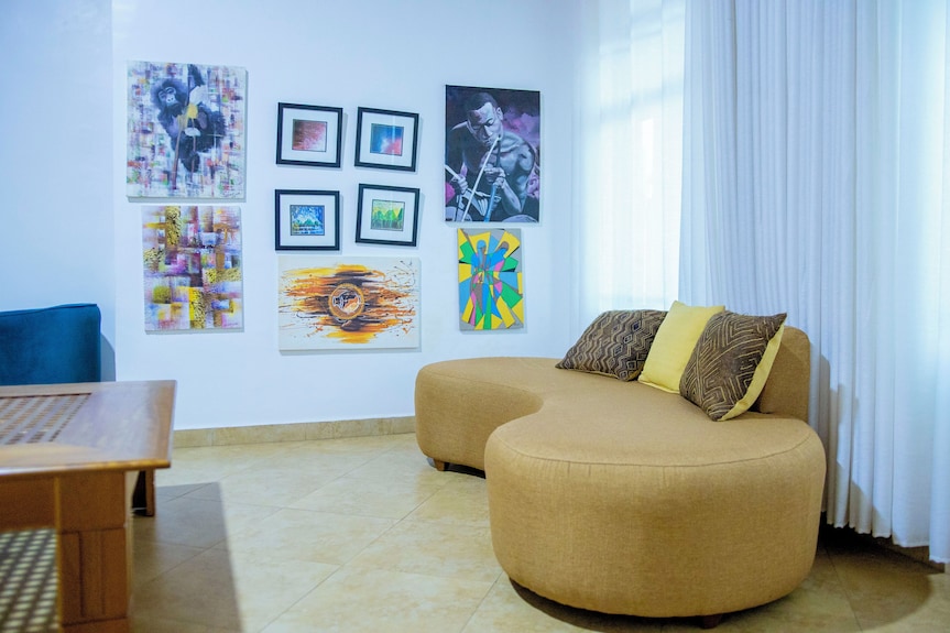 Uzeema Retreat: Great For Big Families! Save More In Kigal - Kigali