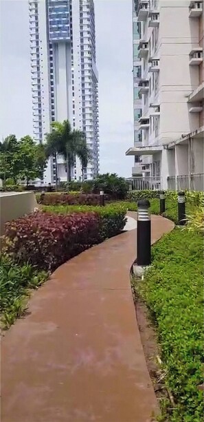 Apartamento em Condomínio Fechado, 1 quarto, acessível, vista para o jardim | Terrenos do alojamento