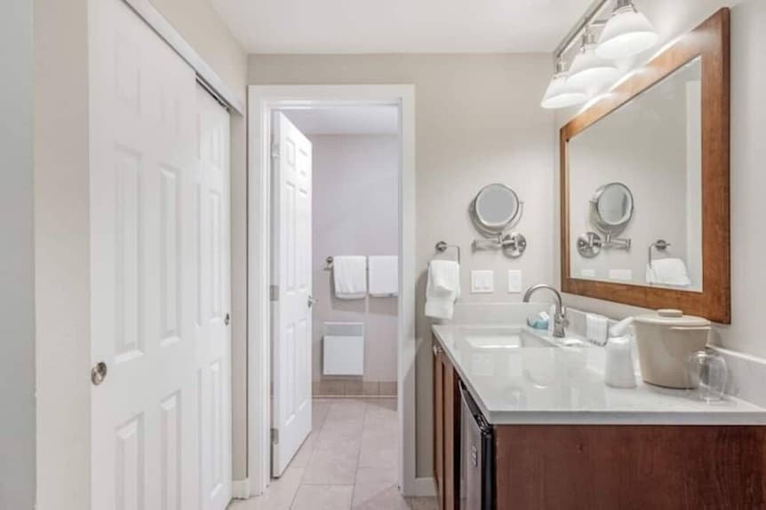 Bayside King Ocean Front Island Views - Orcas Island, WA