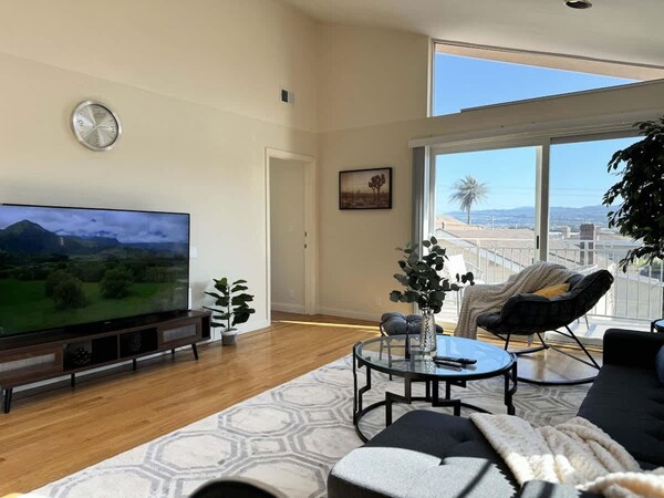 South Sf Spacious Entire Unit With 3brs 3bth On 2f - Burlingame, CA