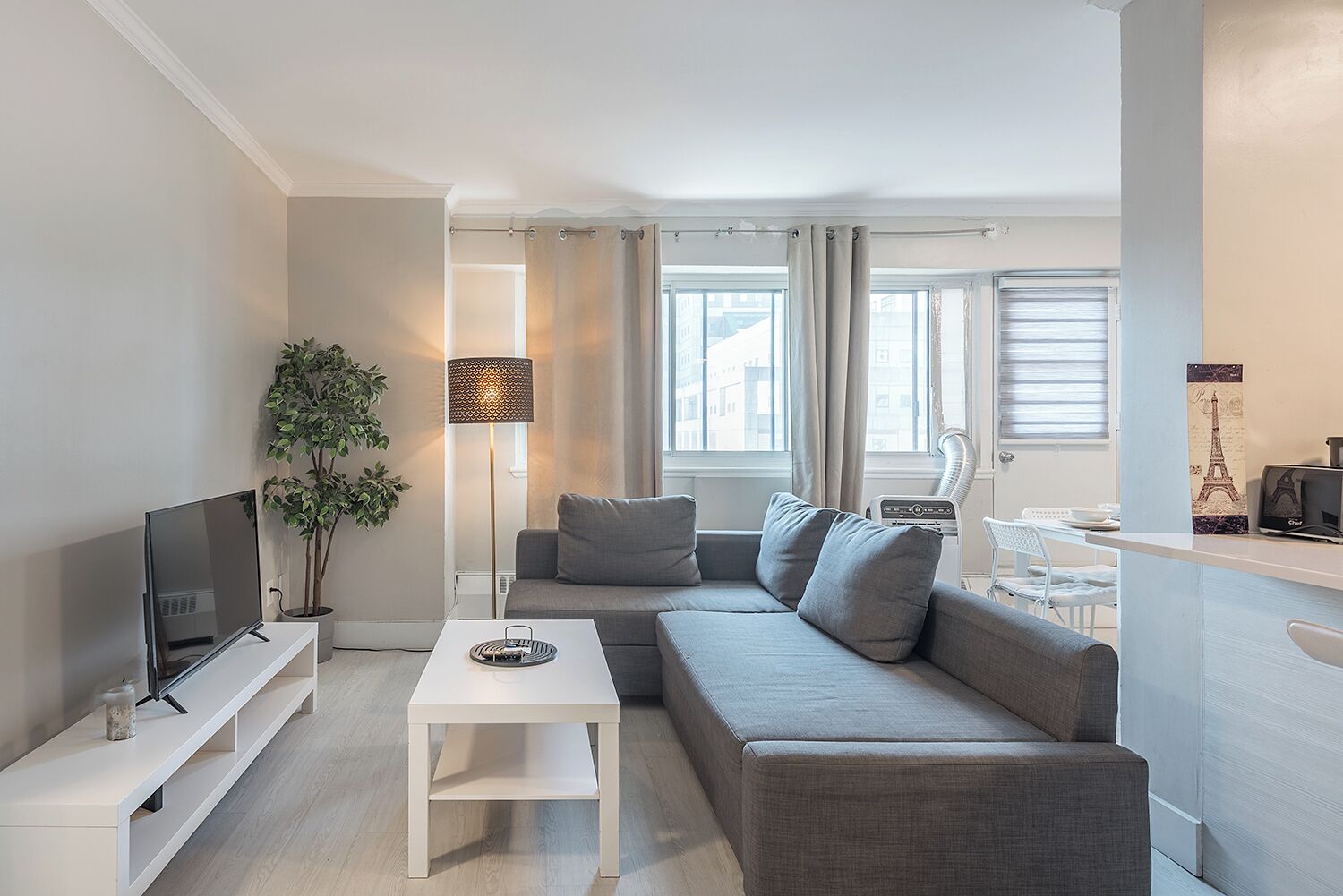 Cozy 1br | Heart Of Montreal - Montreal