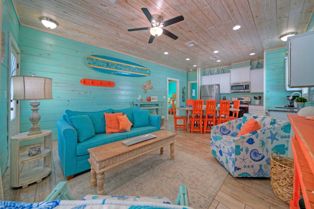 Family-friendly Beach Home W/ Pool, Porch + Beach Access Surf Station By Avantstay - Corpus Christi, TX
