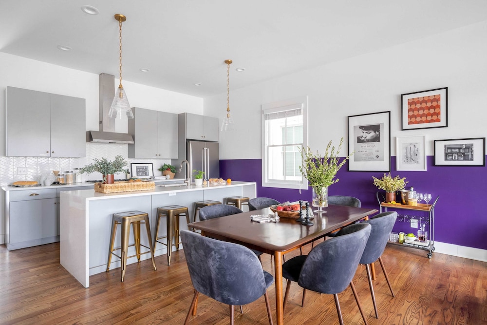 Sleeps 36 3 Townhomes, 12bdr, Mins To Dt + Broadway Painted Ladies Nashville - Nashville, TN