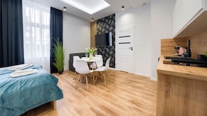 Apartamento (4A) | Sala de estar | TV de ecrã plano