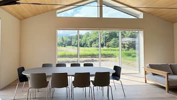 Ferro/tábua de engomar, Wi-fi grátis