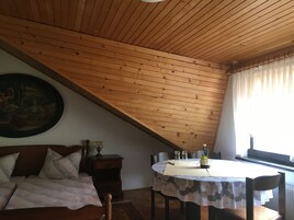 Suite Familiar, vista para a colina | Quartos insonorizados, Wi-fi grátis