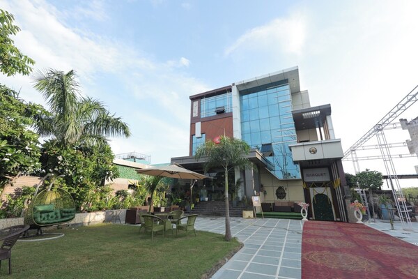 Hotel Srg Inn - Bharatpur