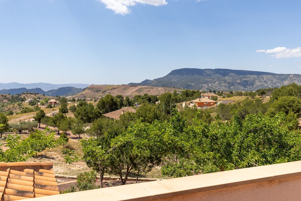 Hilltop Haven By Fidalsa - Aledo