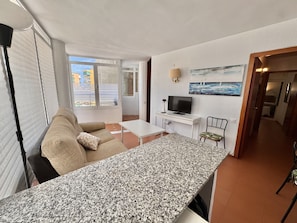 Apartamento, para fumantes | 2 quartos