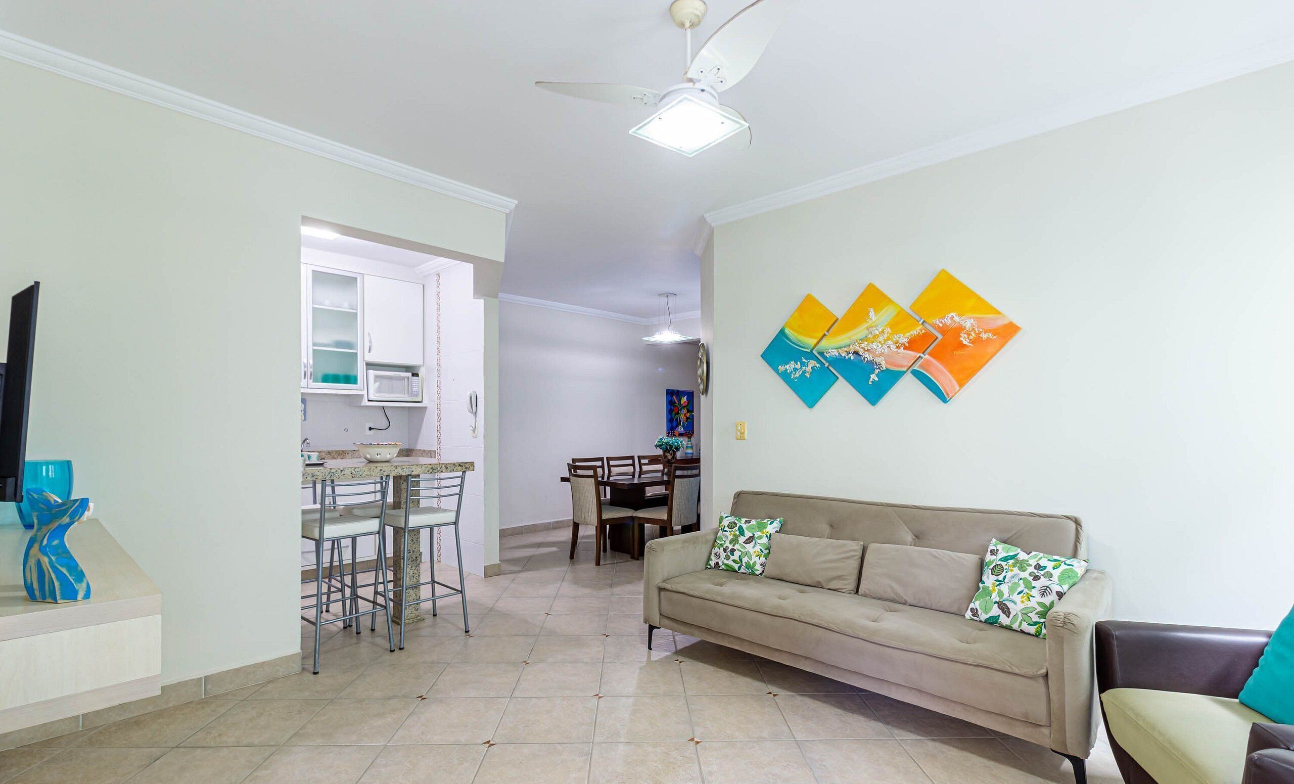 Apartamento | Sala de estar | Smart TV de 32 polegadas com canais digitais 